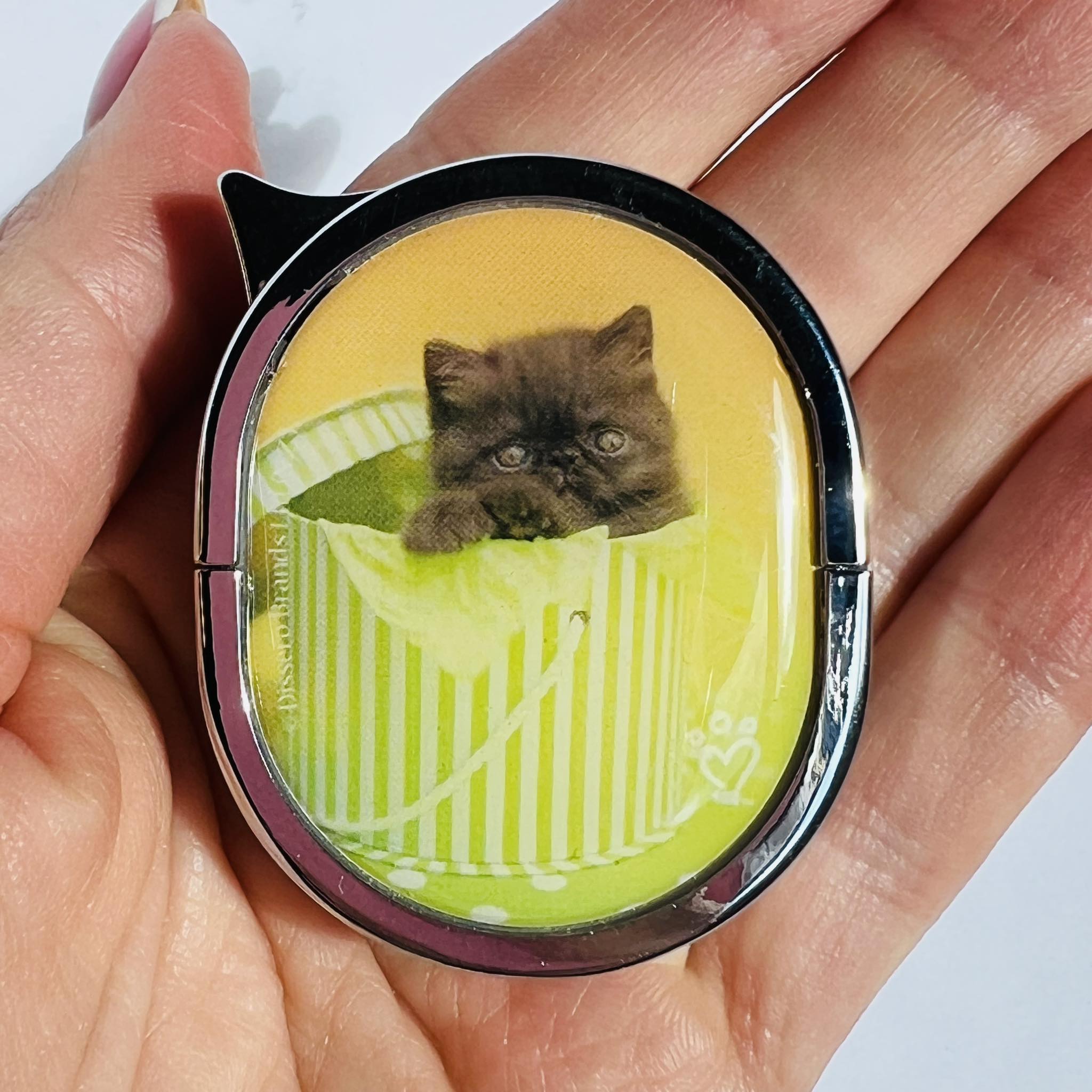 Vintage Womens Gas Lighter Champ Cat Kitty Made in France