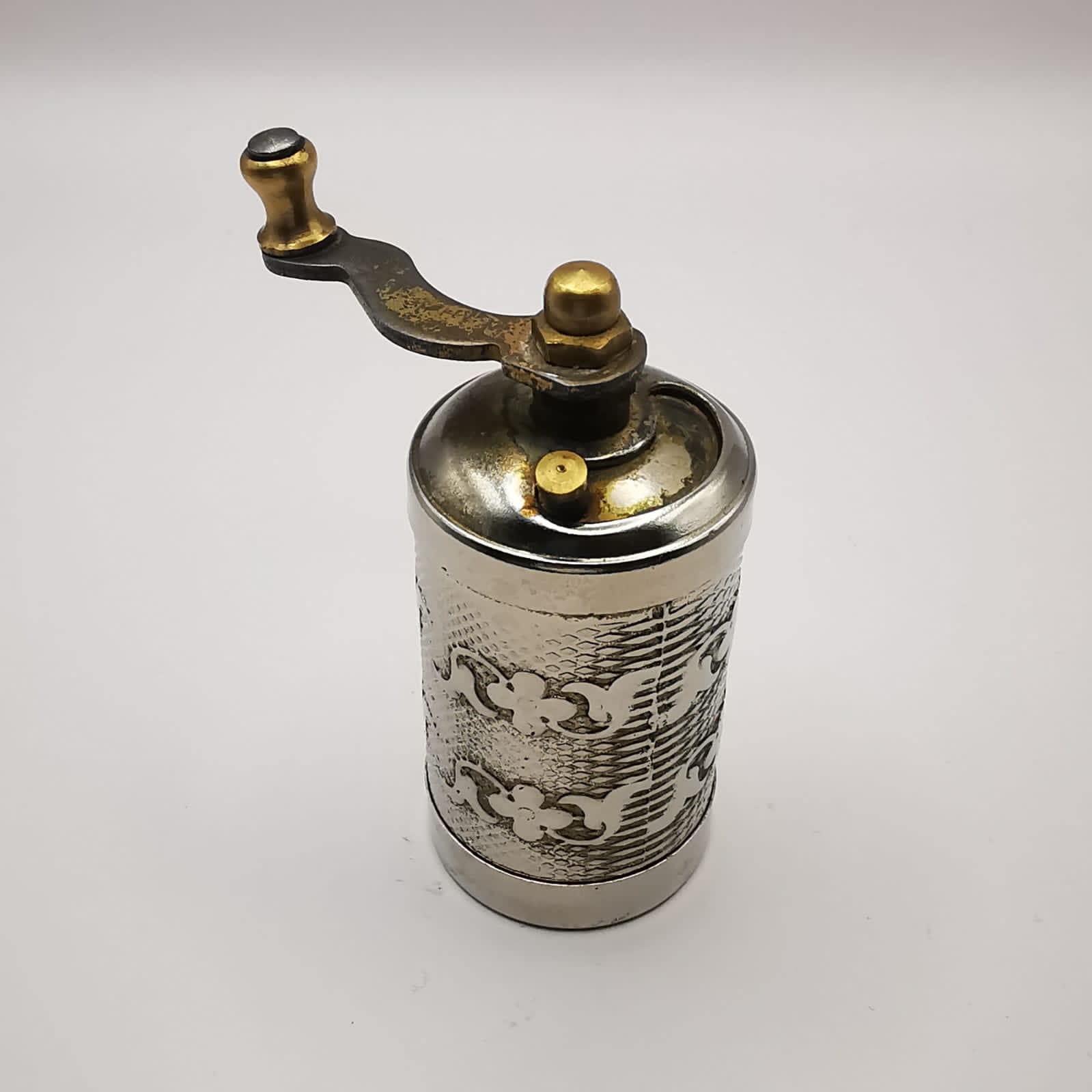 Exclusive Handmade Vintage Pocket Pepper Grinder Metal Brass 163 g