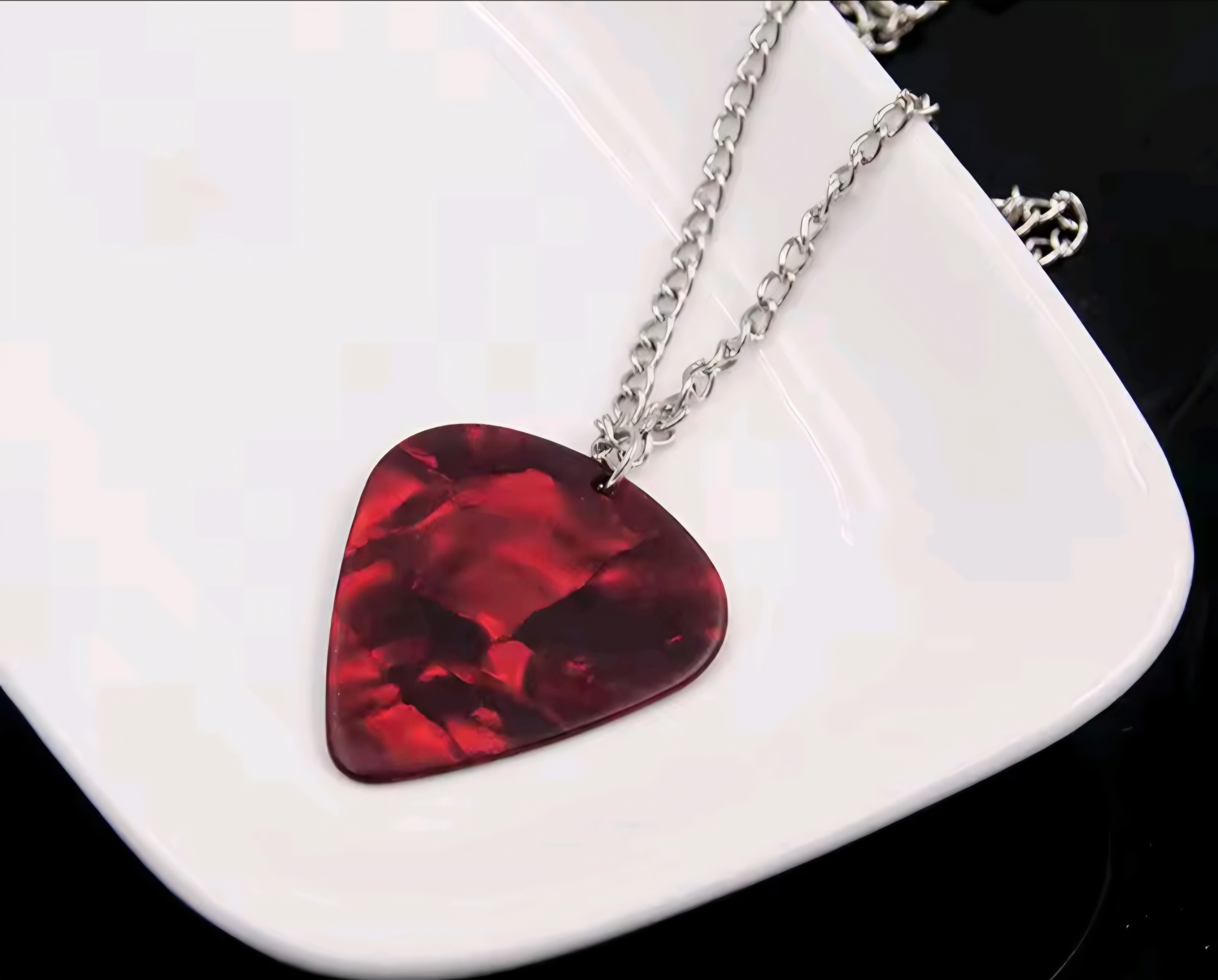 Eddie Munson Necklace Stranger Horror Things Guitar Pick Pendant with ...